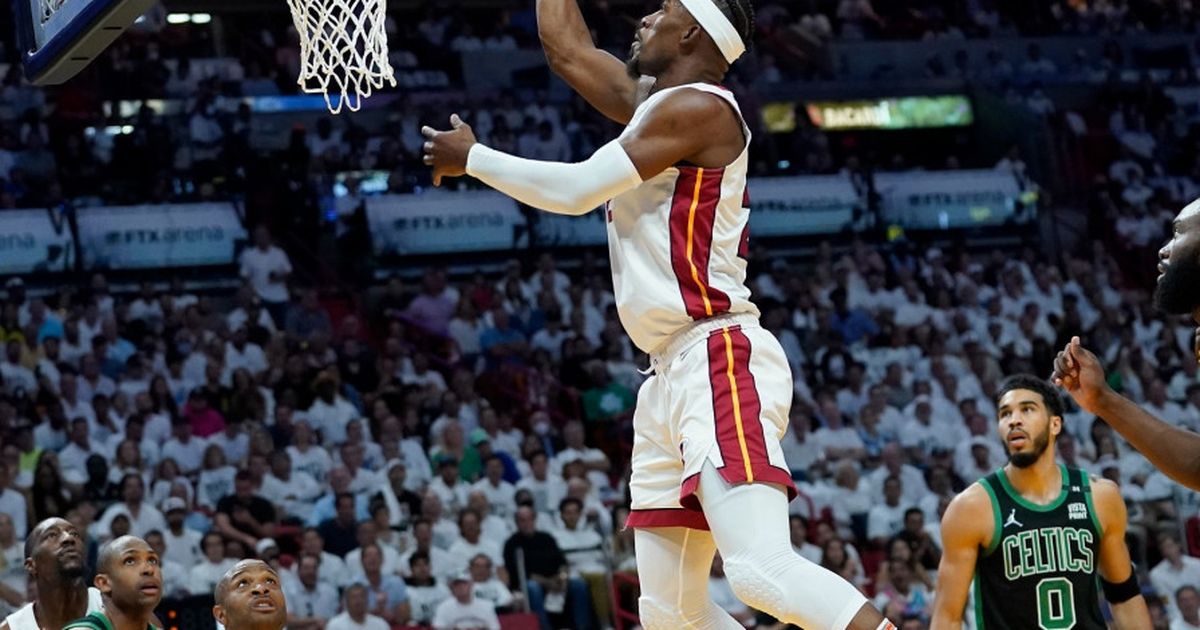 Butler marcó 47 puntos y permitió a Miami igualar la serie del Este de ...