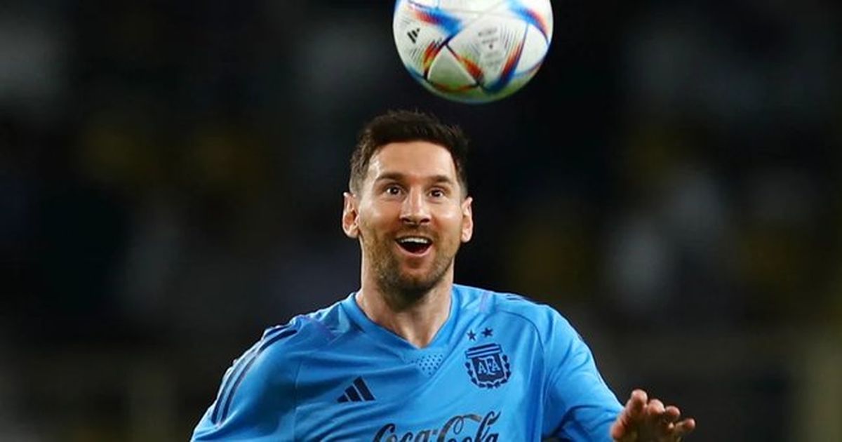 Messi completó su primer entrenamiento con Argentina