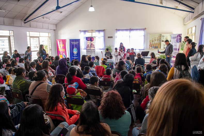 San Carlos promovió la lectura con una jornada cultural en el IES Vera ...