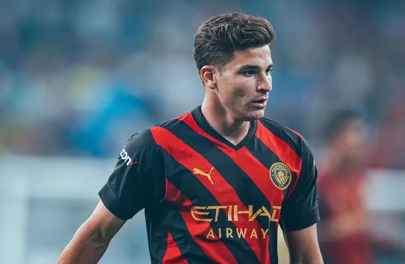 Julián Álvarez No Jugó Otra Vez Y Guardiola Lo Explicó