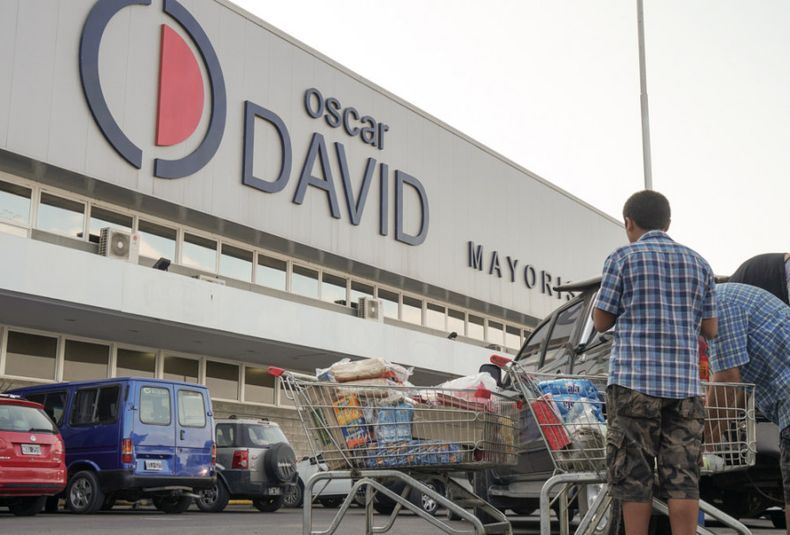 De empleado a emprendedor: la historia del empresario mayorista Oscar David