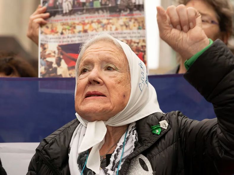 El estado de salud de Nora Cortiñas, titular de Madres de Plaza de Mayo