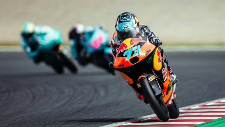 Valentín Perrone brilla en el Mundial Moto3: cuarto en Japón tras una ...