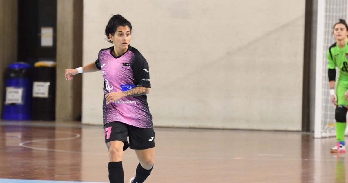Pía Gómez festejó en el futsal femenino italiano