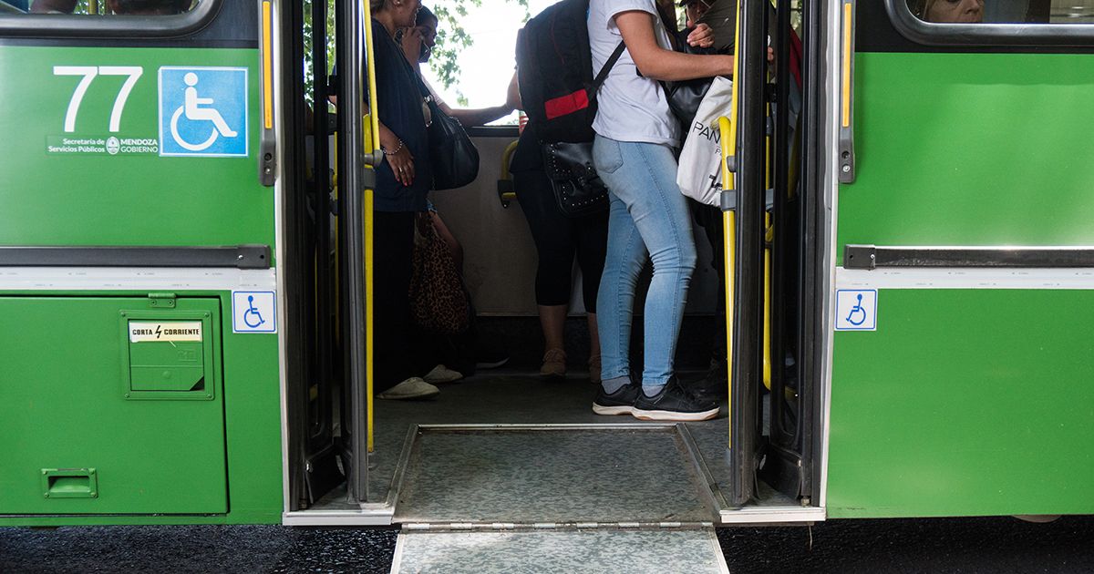 La odisea de las personas con discapacidad a la hora de tomarse un ...