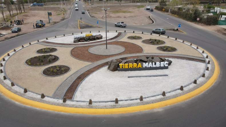 Una nueva rotonda está en funcionamiento en Luján de Cuyo