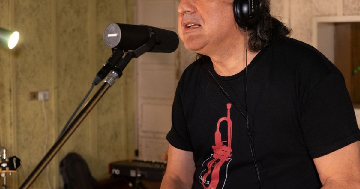 Marcelo López presenta su libro-CD en el Teatro Quintanilla