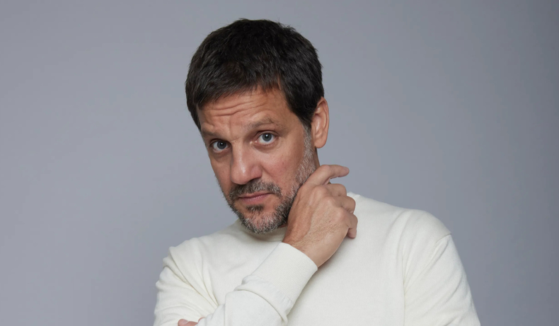 Rodrigo de la Serna brilla en la última miniserie de Disney+