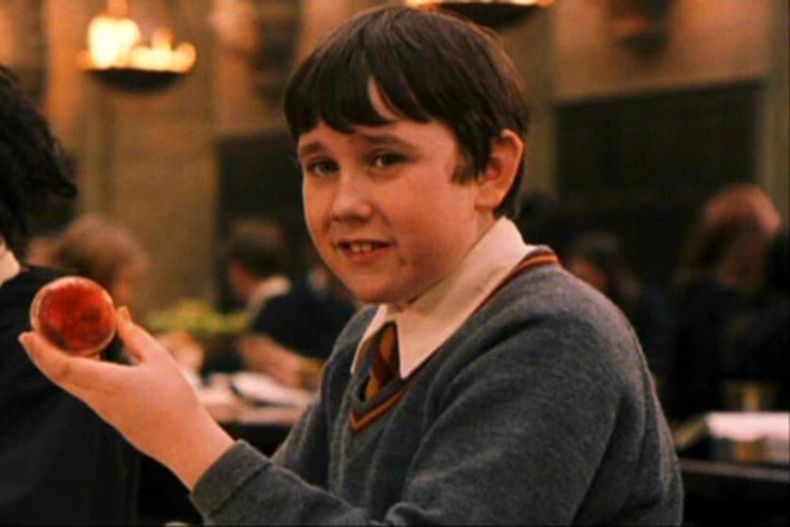 Harry Potter y la piedra filosofal: así luce hoy Matthew Lewis, actor ...
