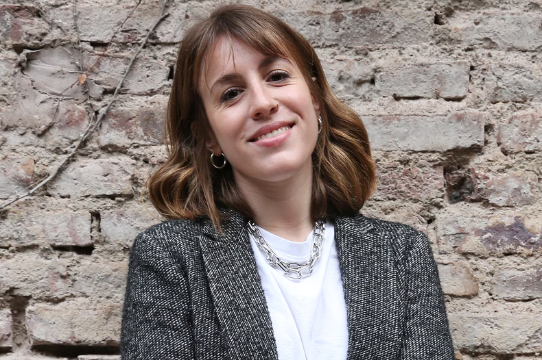 Laura Esquivel, ex actriz de Patito feo, enfrenta las críticas salvajes ...