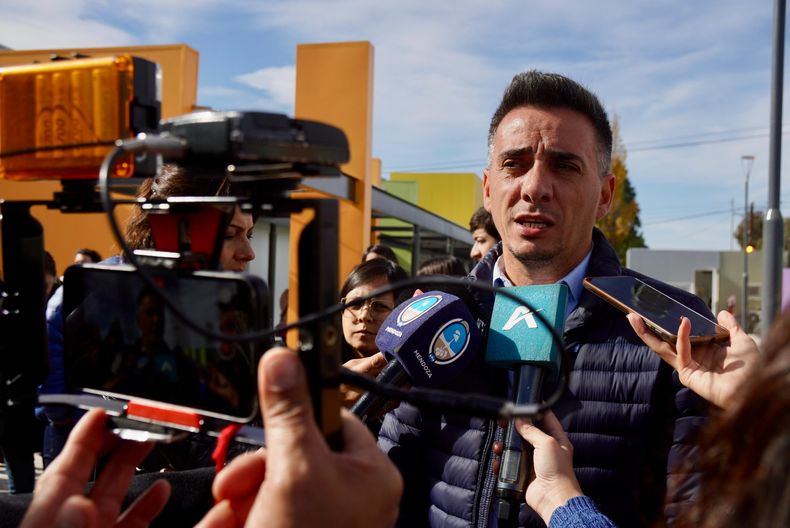 Irregularidades y una reunión a espaldas de Marcos Calvente: uno de los ...