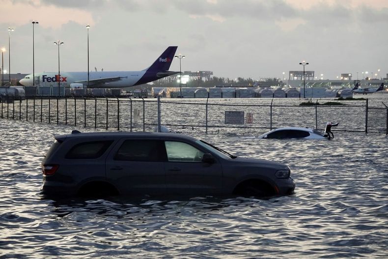 Imágenes De Las Inundaciones Catastróficas En Florida