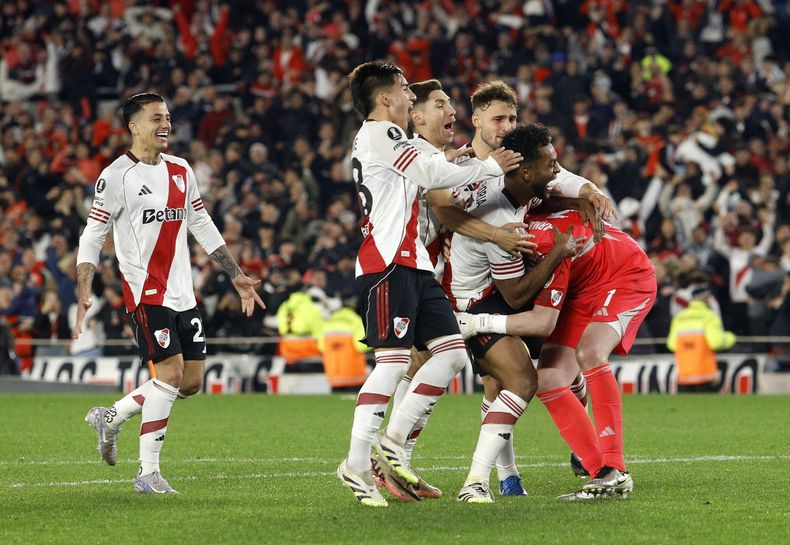 River Plate se clasificó a cuartos de final de la Copa Libertadores ...