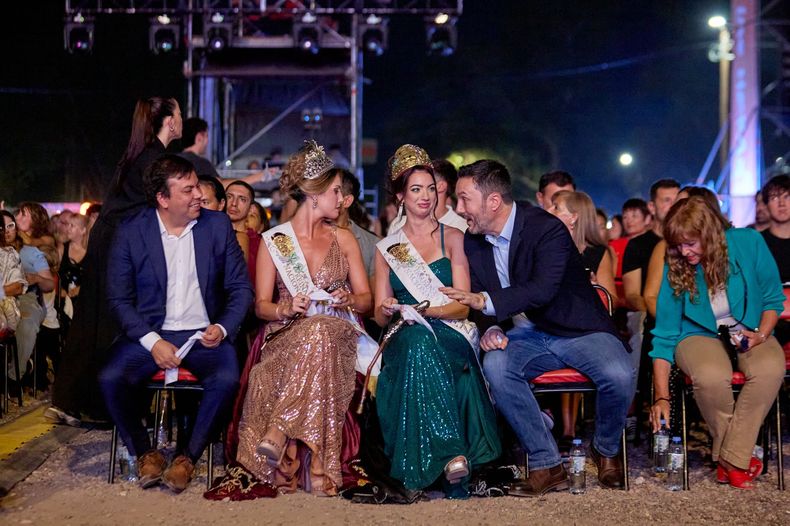Las Heras celebró su fiesta de la Vendimia y coronó a Chiara Baciocchi ...