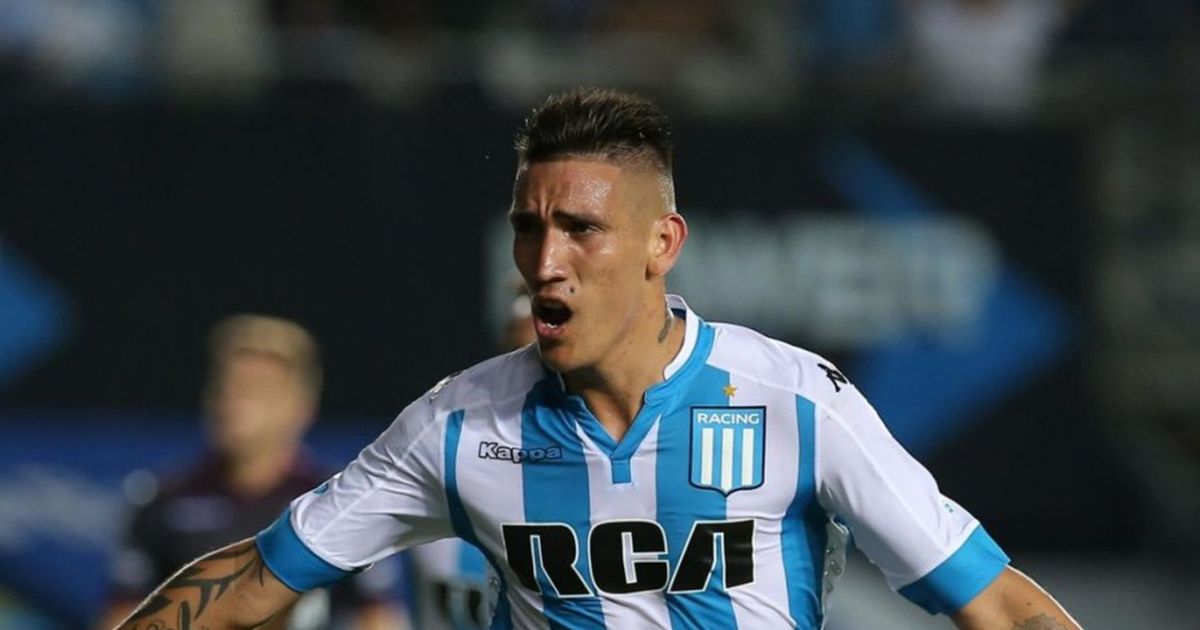 Acuerdo entre las partes: Ricky Centurión regresa al fútbol argentino