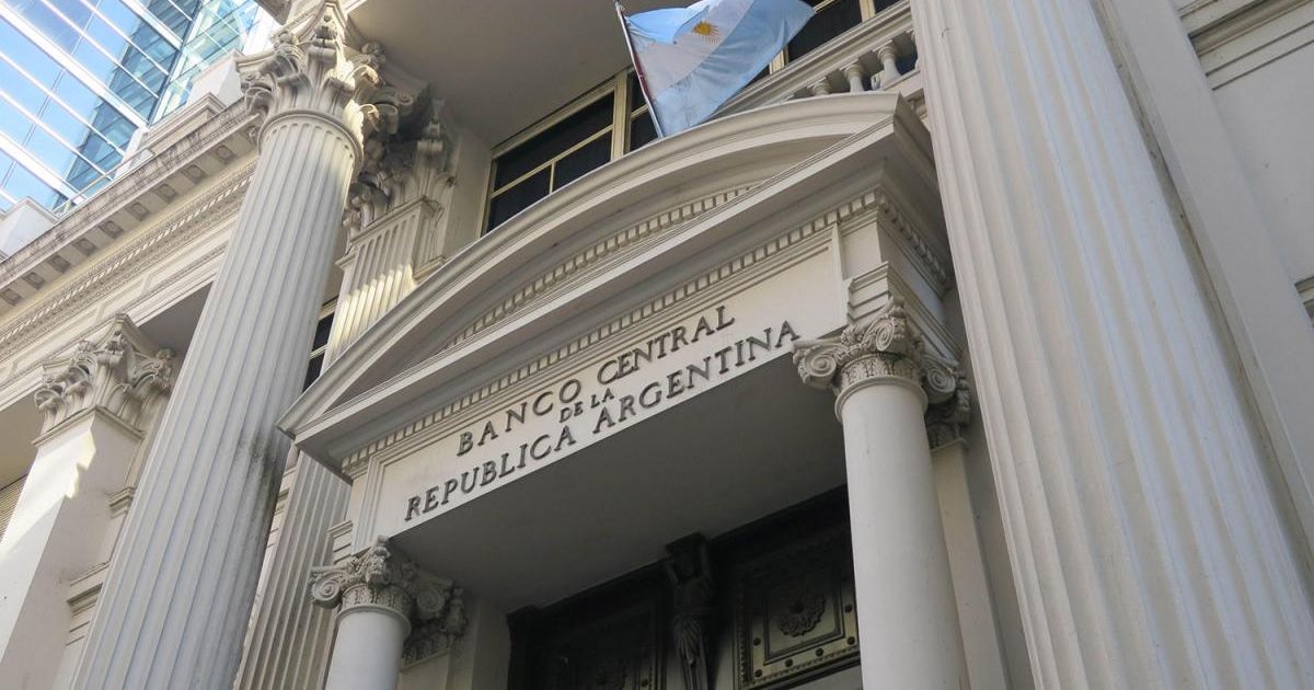 El Banco Central bajó la tasa de interés al 29%