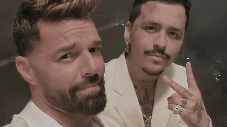 Fuego de noche, nieve de día: Ricky Martin y Christian Nodal renuevan ...