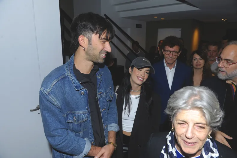 Las fotos de Lali Espósito y Pedro Rosemblat de su primera salida en ...