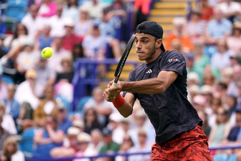 Francisco Cerúndolo y Julia Riera las malas noticias del tenis nacional