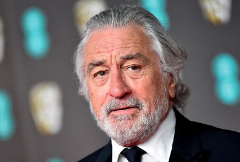 Es la serie más vista de Netflix, tiene 8 capítulos y lo protagoniza Robert De Niro