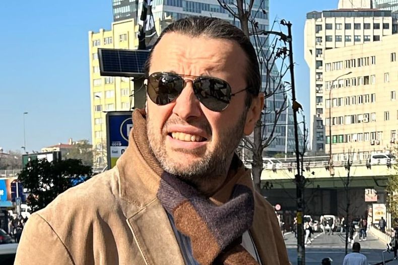 Las mil y una noches: así luce hoy Ergün Demir, actor que interpretó a Ali Kemal Evliyaoğlu