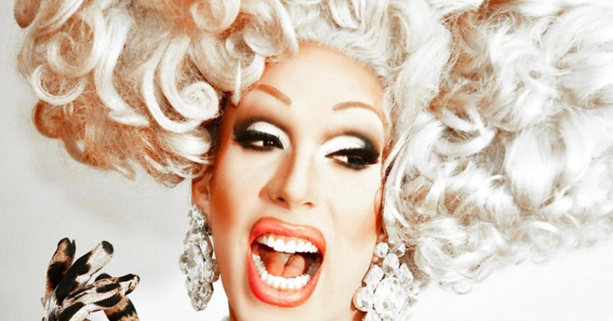 Arte drag y talento inclusivo en un espectáculo de gala