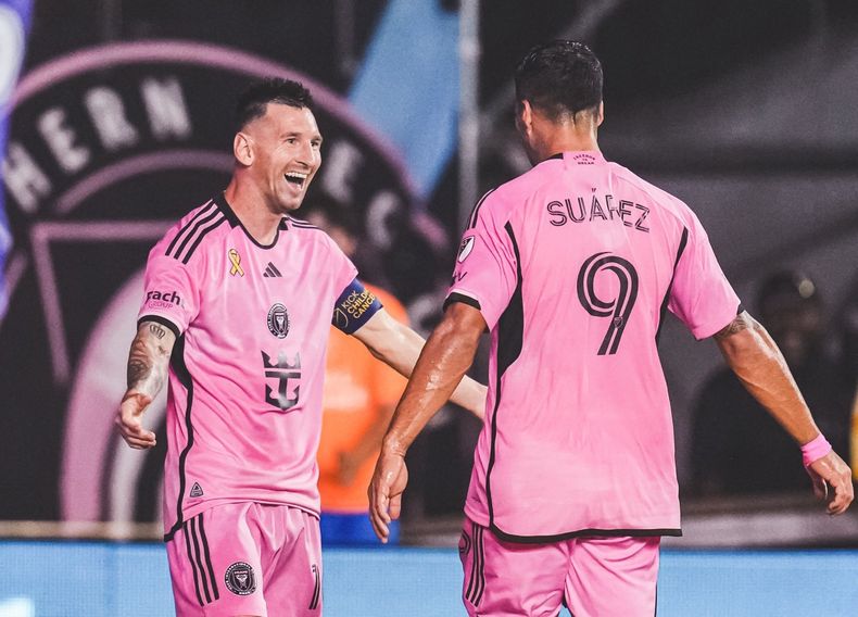 Video: los dos goles y la asistencia de Messi en su regreso tras la lesión