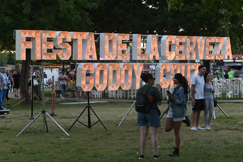 Gran baile popular en La Fiesta Provincial de la Cerveza