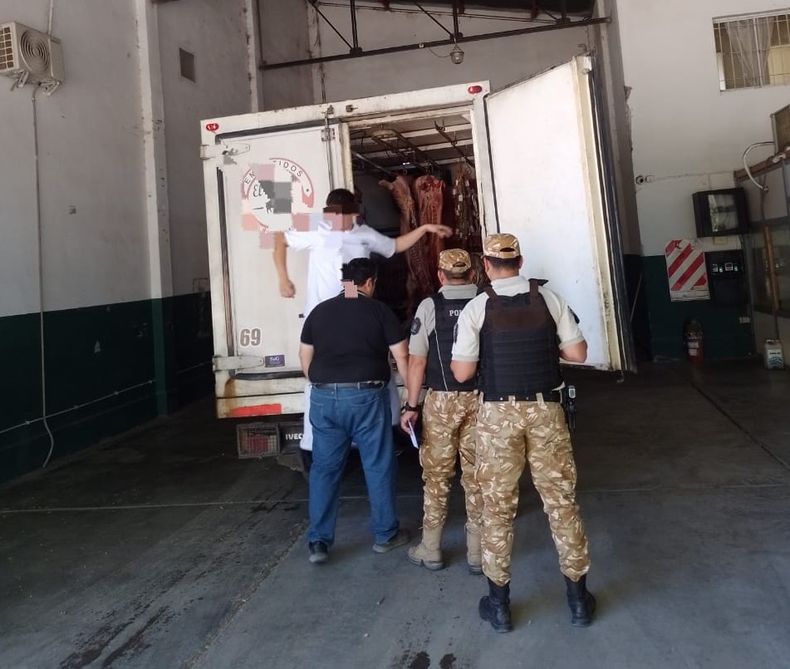 Nuevo secuestro de carne en un operativo contra el abigeato