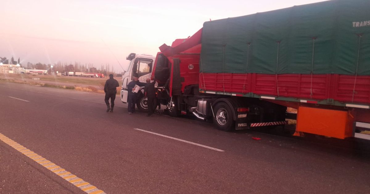 Un herido tras un choque entre dos camiones en Santa Rosa